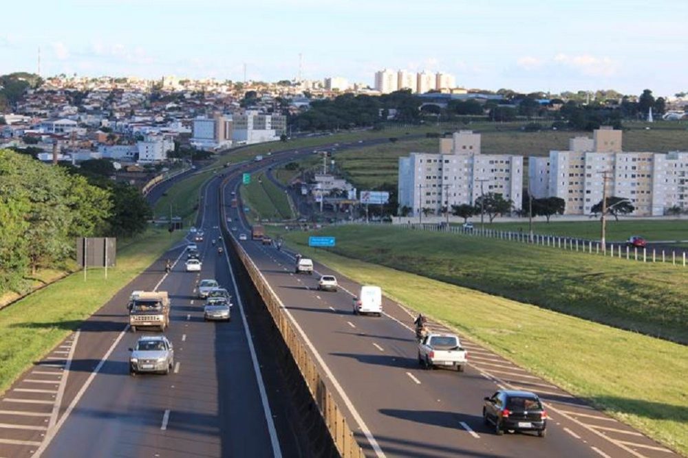 Fluxo de veículos nas rodovias deve aumentar em 8% - VerdadeOn